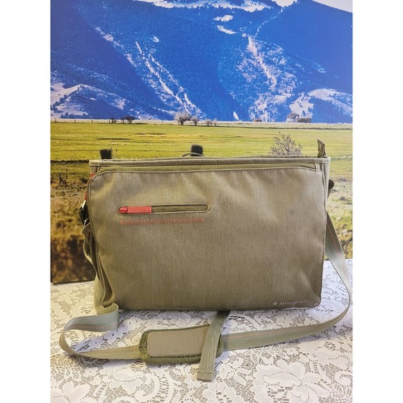 Sherpani | Accessories | Sherpani Large Commuter Messenger Bag | Poshmark